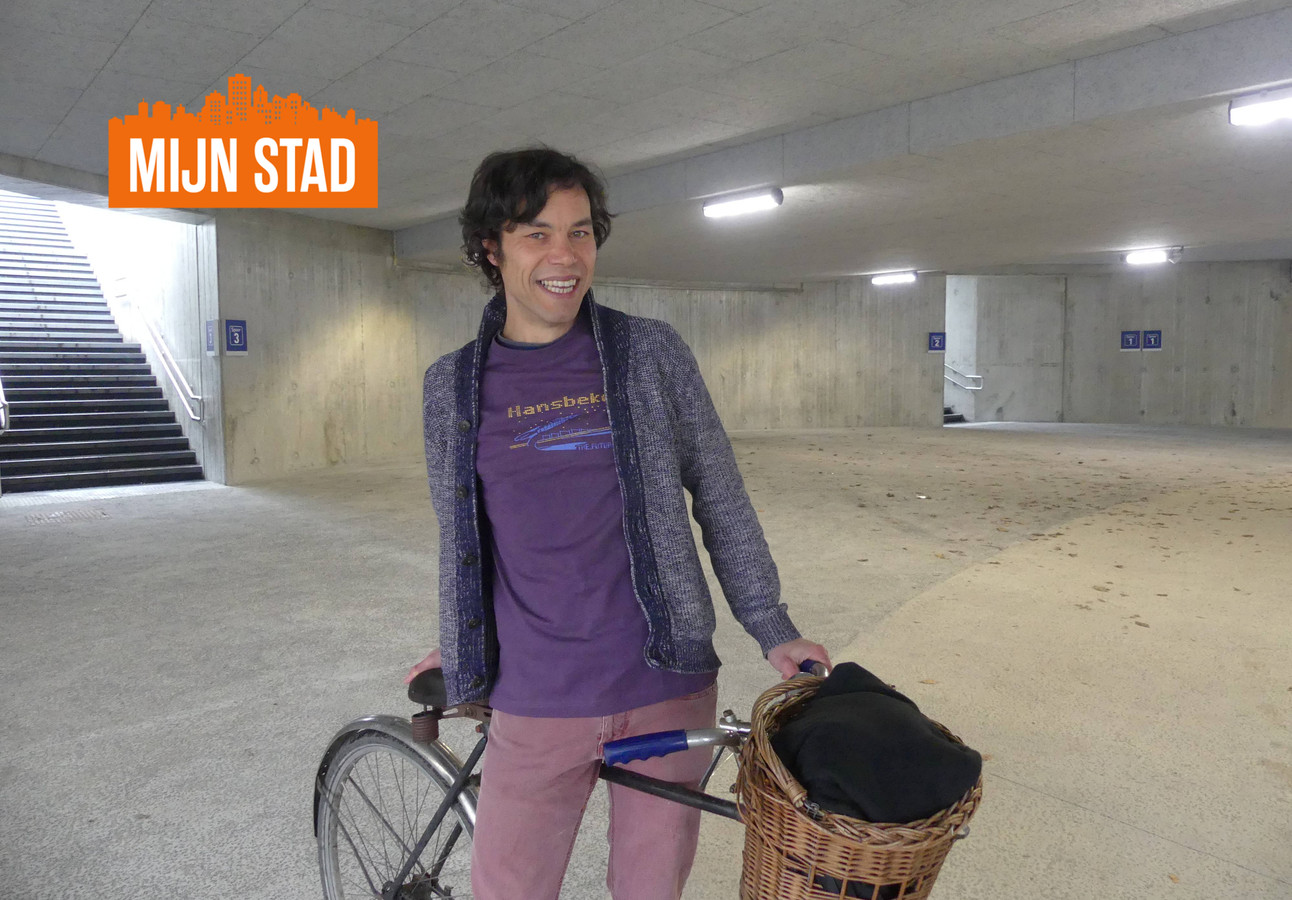 MIJN STAD. Kunstenaar Koen De Groote (44) over zijn Hansbeke: “Op mijn ...