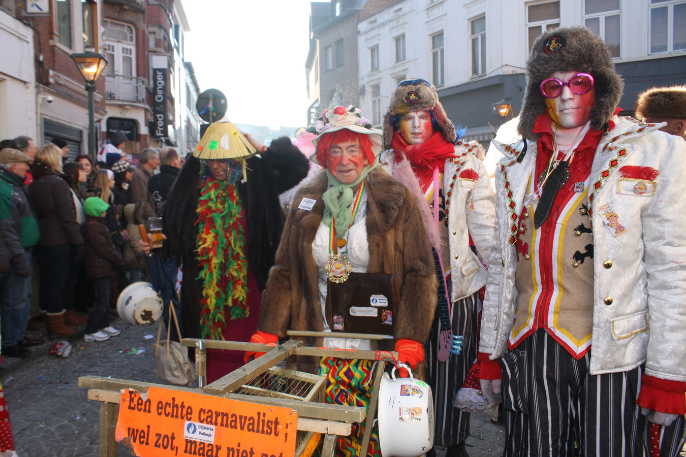 LEVENSVERHAAL. Cyriel Troch, de oudste Voil Jeanet van het land ...