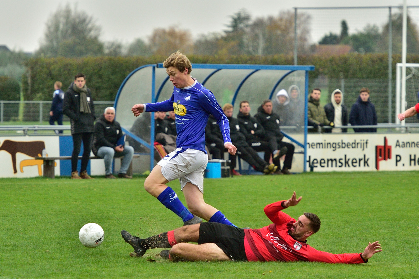 Periodetitels verdeeld, buitenspeler Moordrecht stopt penalty en dit ...