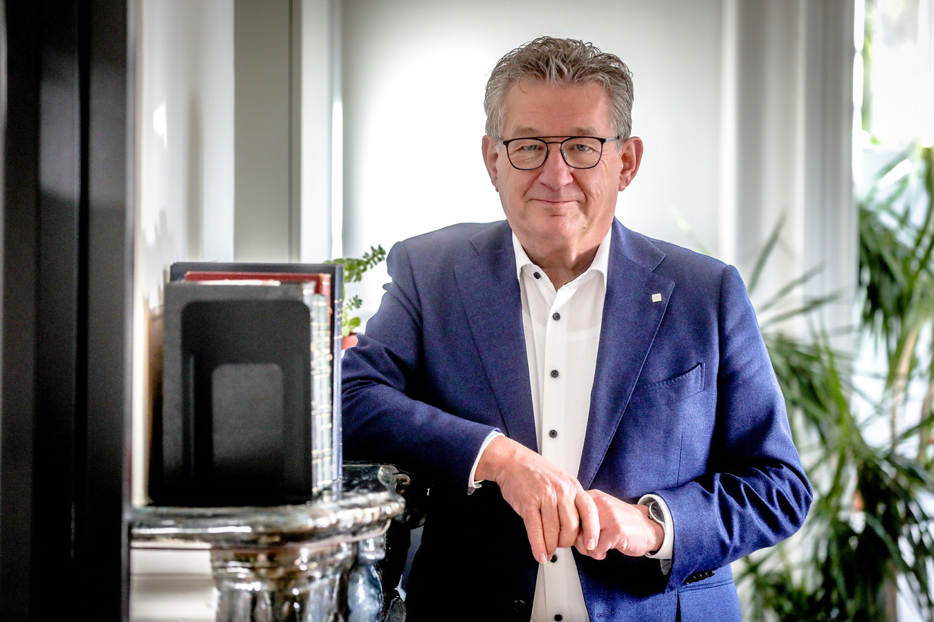 Burgemeester Dirk De fauw (CD&V) ontsnapt aan drama nadat dakloze man ...