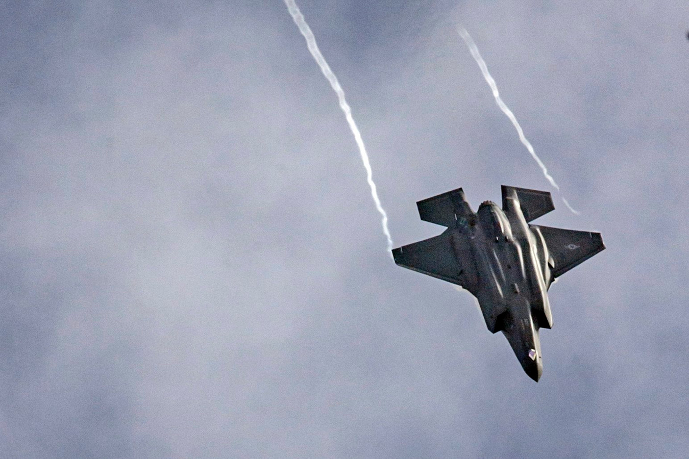 Premier tour de piste pour le F-35 en Belgique | Foto | 7sur7.be