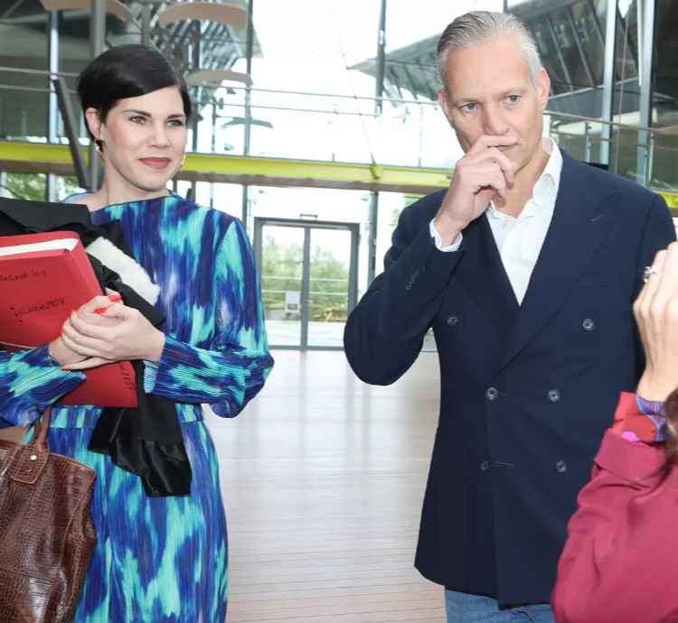 INTERVIEW. Kleurrijke advocate Davina Simons (28) behandelt zedendelin ...