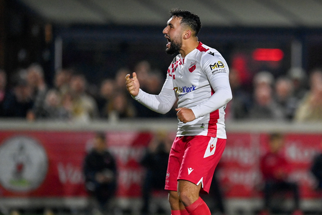 Strafschopheld van Kozakken Boys zelf ook verrast door bekerstunt: ‘Ik ...