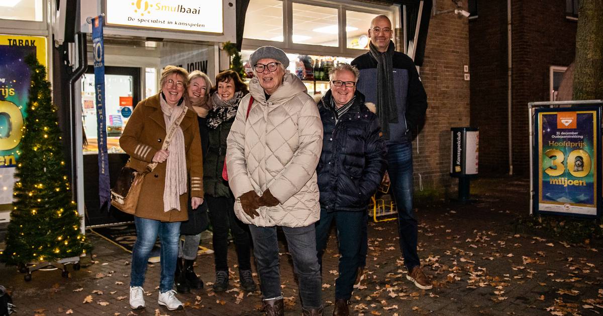 In Heino in de rij voor Heino (en dat in de vroege vrieskou): ‘Het is ...