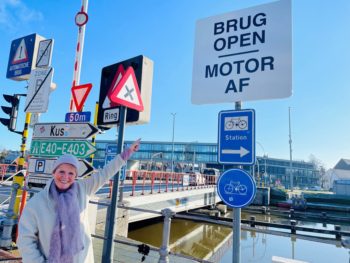 Stad Brugge plaatst nieuwe borden met boodschap om motor af te zetten ...