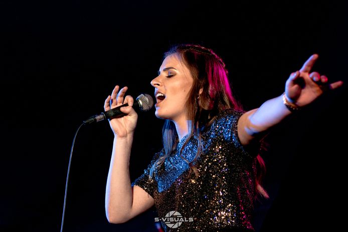 DJ Merlo laat ex-liefje nieuw nummer inzingen: “Belofte maakt schuld ...