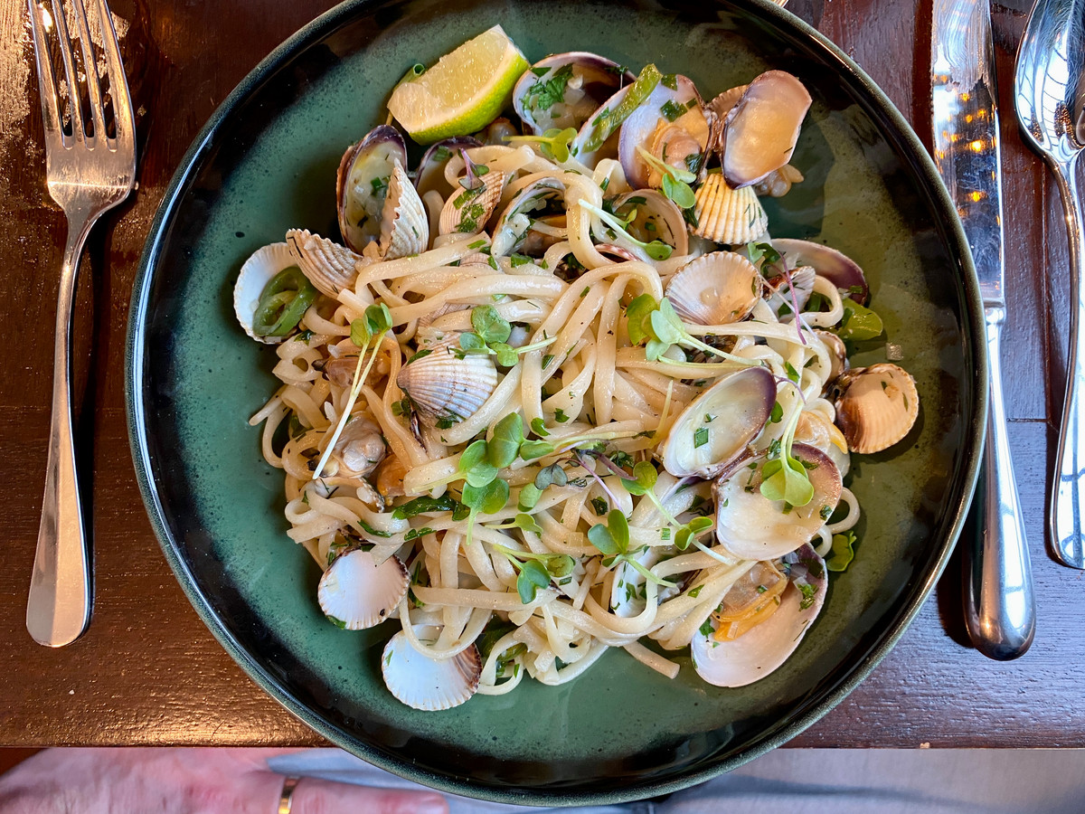 RESTOTIP. Barque à Jack, een nieuwe hotspot langs het water | Foto | hln.be