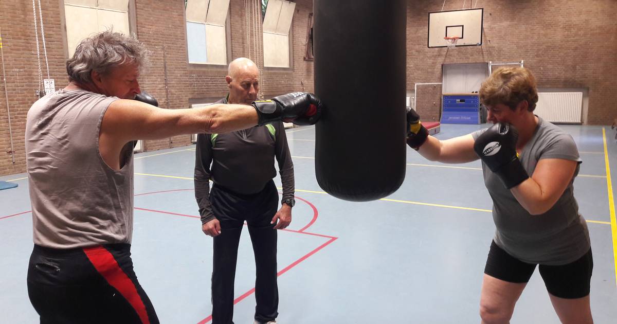 Boksles op het azc in Gilze: 'Een flykick lukt niet meer als 82-jarige ...