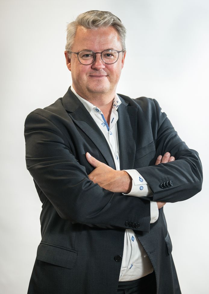 Bart De Wever en Conner Rousseau trekken aan de touwtjes in Kortrijk ...