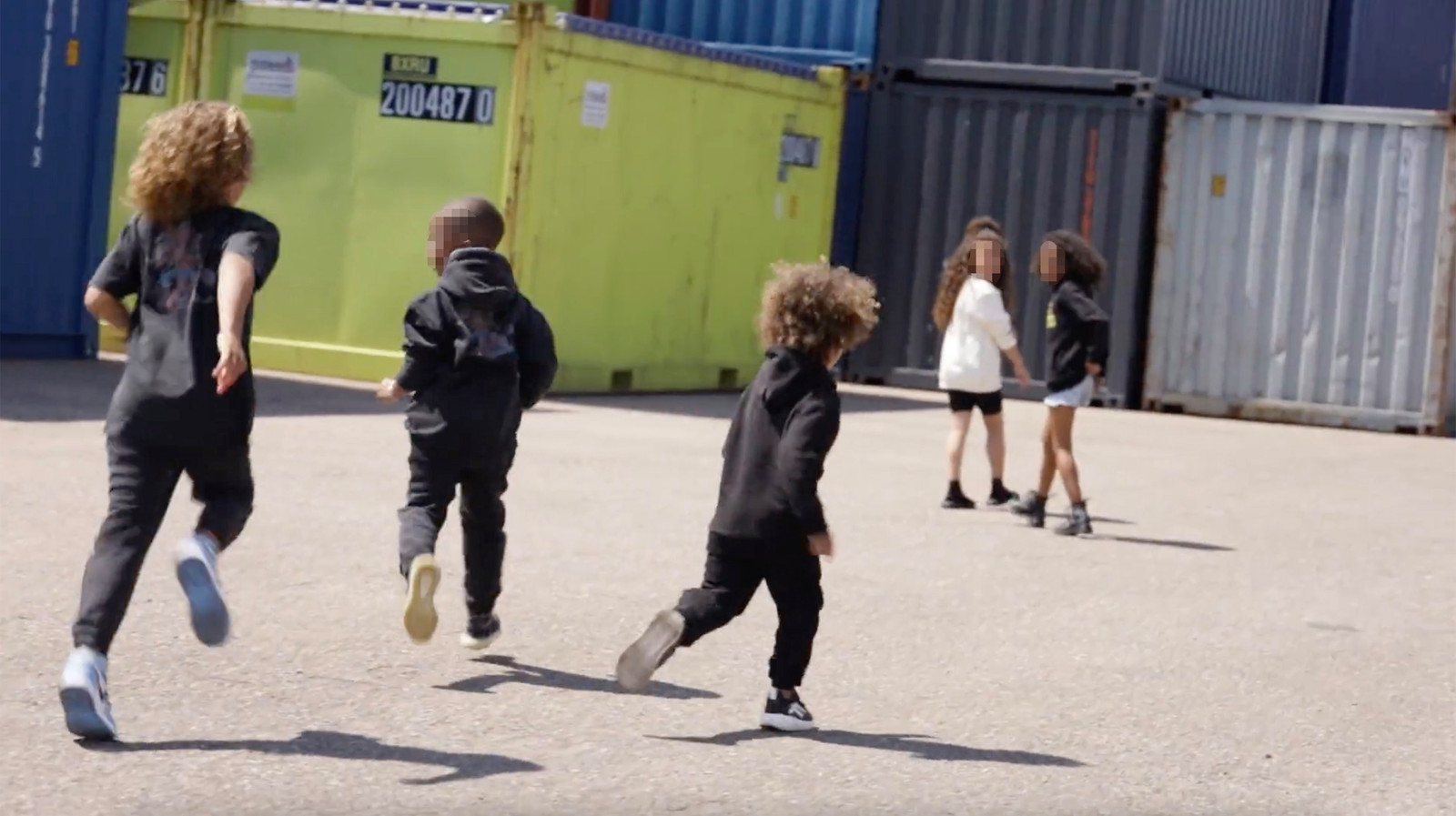 Alles op alles om de invloed van criminele rapformatie Zone 6 te breken ...