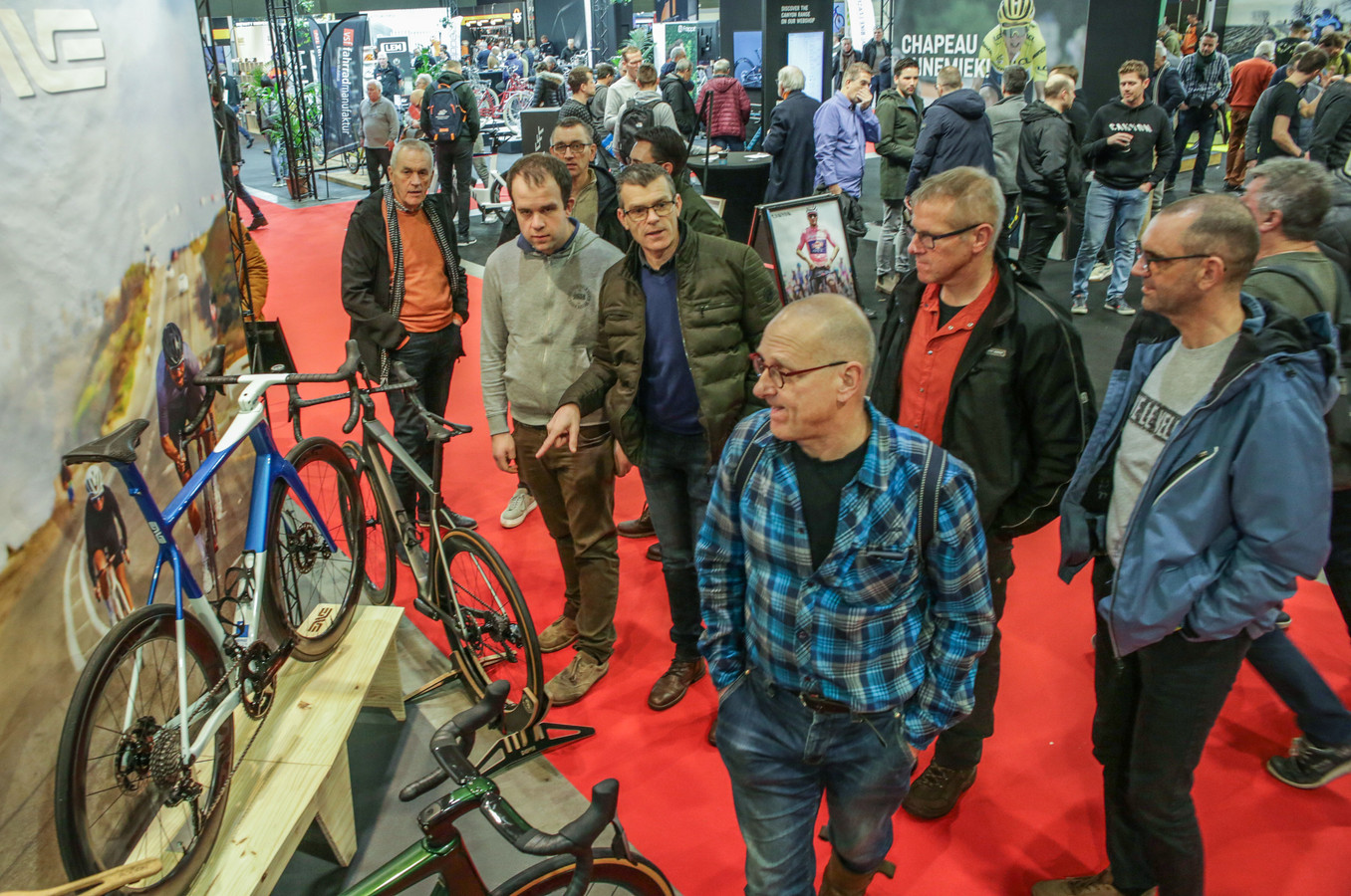 Velofollies is vandaag meteen goed afgetrapt, organisatie mikt op 40. ... Velofollies is vandaag meteen goed afgetrapt, organisatie mikt op 40. ...