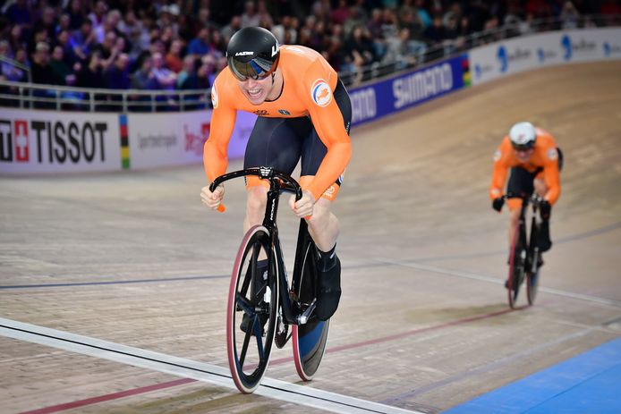 Harrie Lavreysen koerst op de olympische vlam | Wielrennen | ed.nl