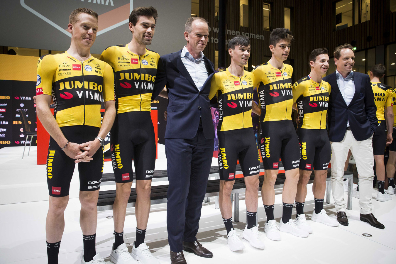 Plugge over succes Jumbo-Visma: ‘Ik knijp me regelmatig in de arm ...