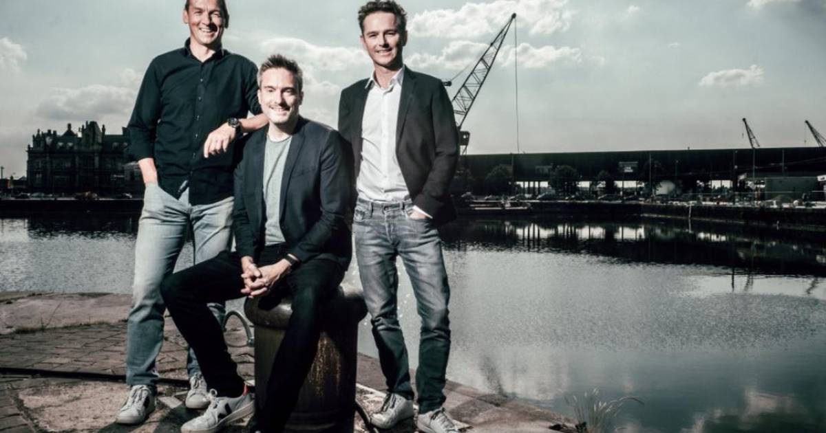 Bart Raes en Gilles De Coster presenteren 'nieuwe Stadion' op VIER | Jupiler Pro League | hln.be