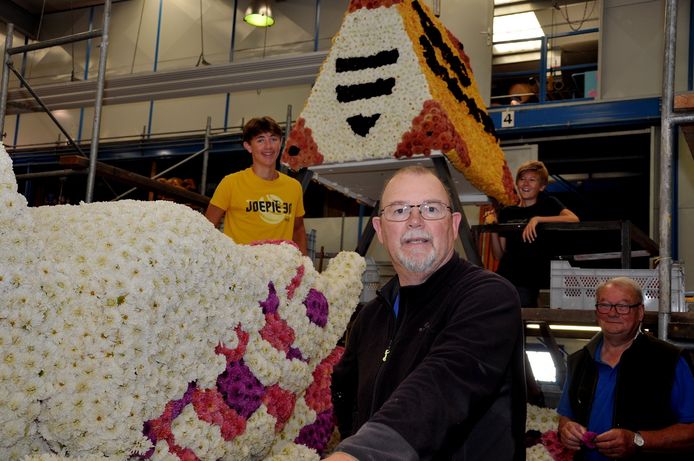 IN BEELD. Achter de schermen tijdens de voorbereidingen van het ...