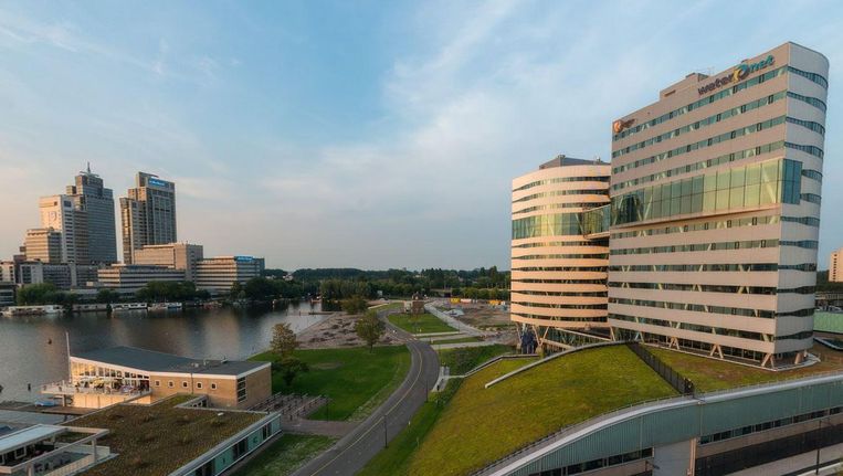 Grote brand bij Waternet in Amsterdam | De Volkskrant