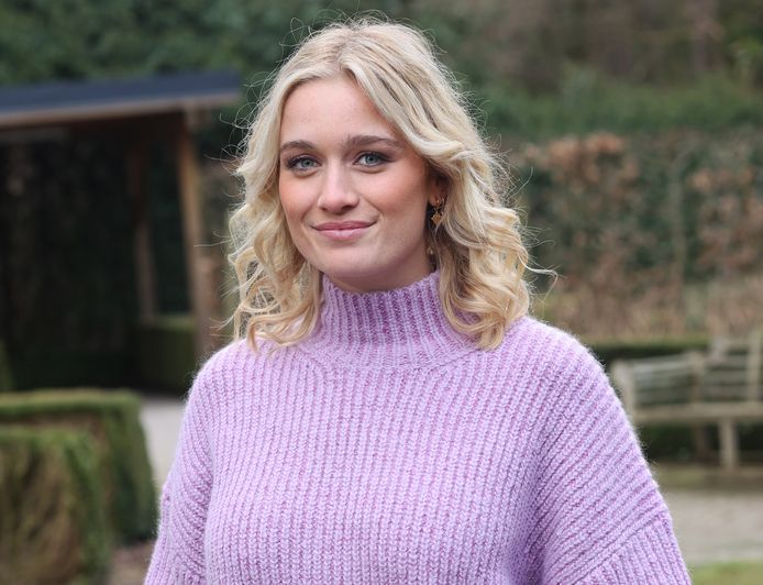 “Die commentaren lezen maakte me ziek”: Julie Vermeire verdedigt zich ...