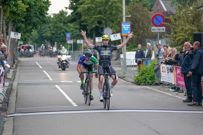 Eindelijk winst in Westlands criterium voor Jason van Dale: 'Nu was ik ...