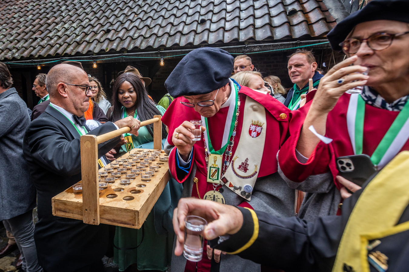 Organisatie Hasseltse Jeneverfeesten stopt ermee na 32 edities, stad neemt over: “Hasselts ...