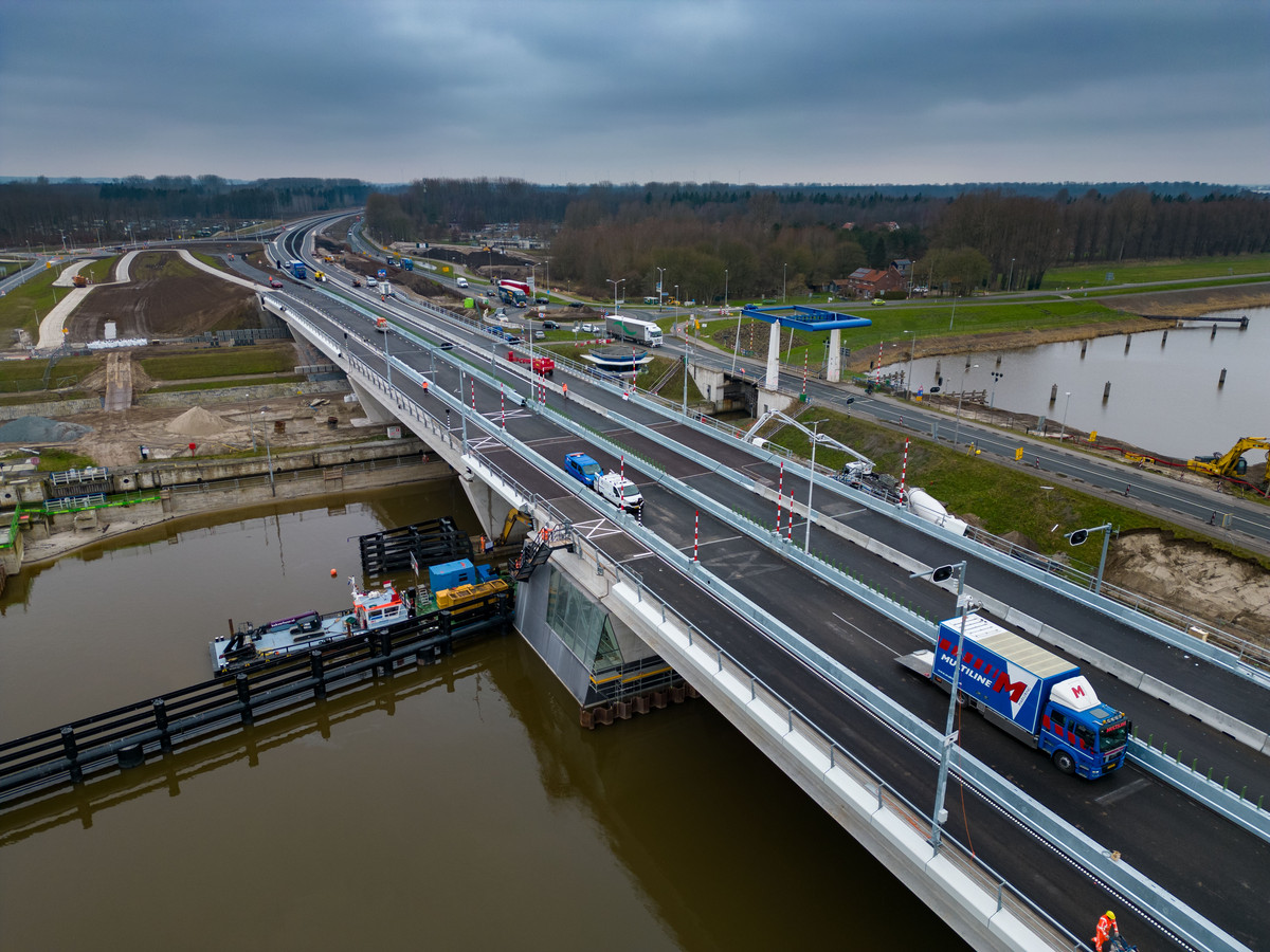 Weg tussen Kampen en Dronten dit weekeinde dicht, maar daarna eindelijk ...
