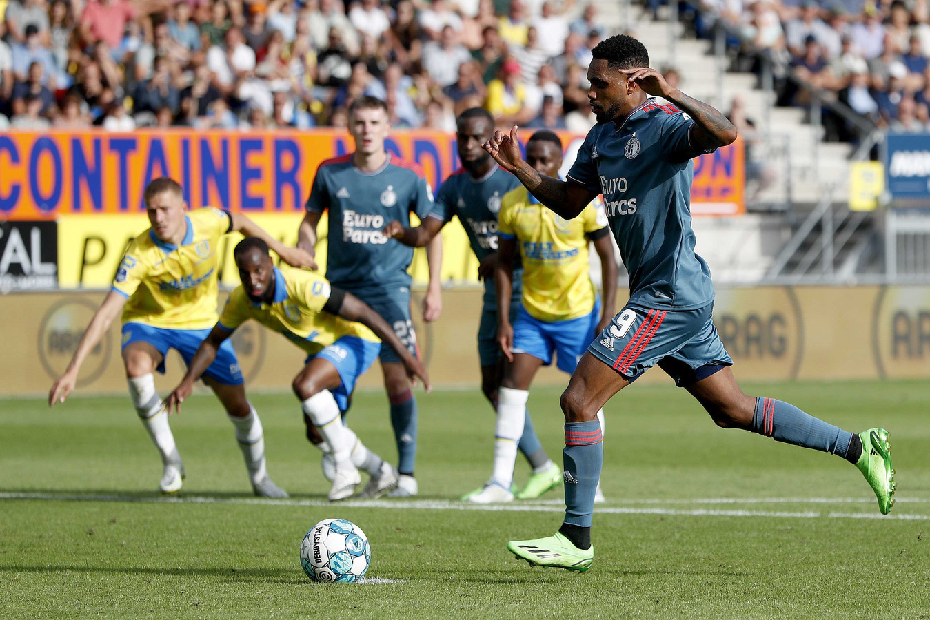 Financieel is Feyenoord weer kerngezond, maar wat doet de ...