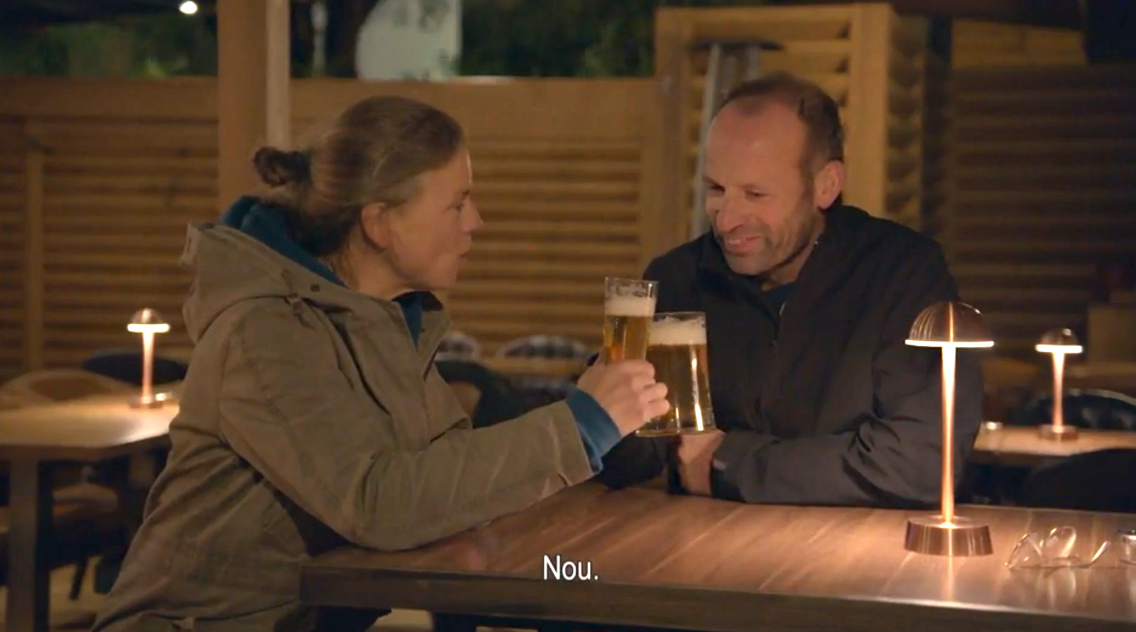 Maud bestookt Evert met vragen: ‘Kun je dat aan, mij 24 uur per dag om ...