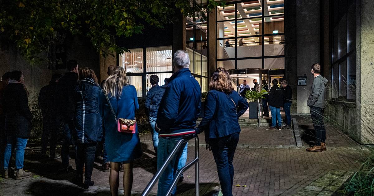 Keerpunt22 trekt boetekleed aan om crisis in partij te bezweren ...