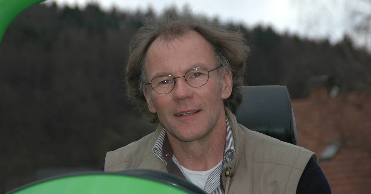 Dichter Henk Beunk signeert tweede bundel bij Boekhandel Rutgers ...