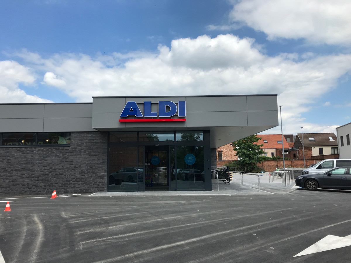 Vernieuwde Aldi-supermarkt opent woensdag de deuren | Foto | hln.be