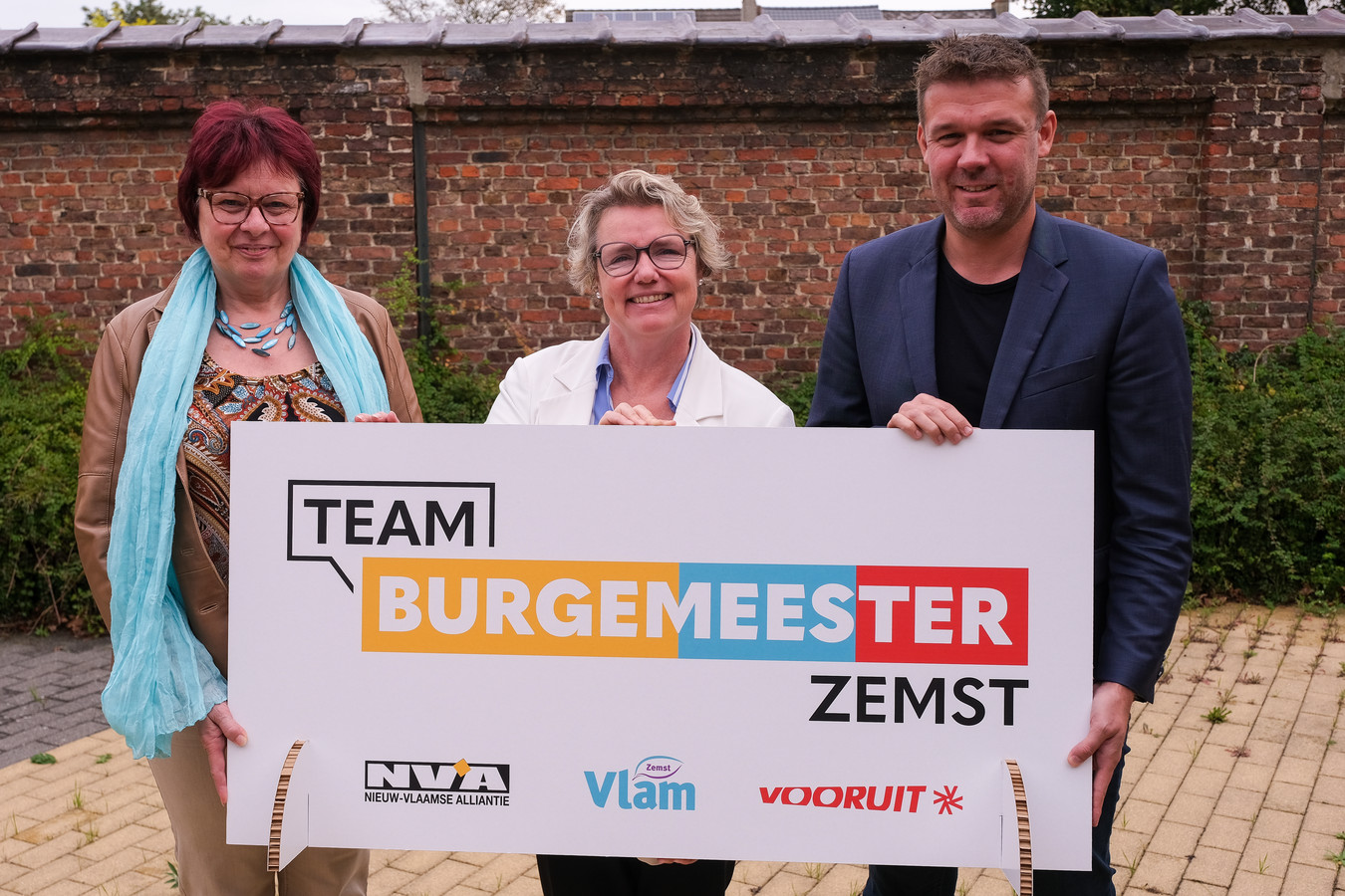 N-VA, Vooruit en VLAM als Team Burgemeester naar kiezer ...