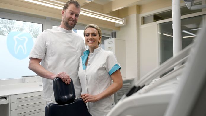 Jeugdliefdes worden tandartsen-duo in Almelo: cirkel is rond voor ...
