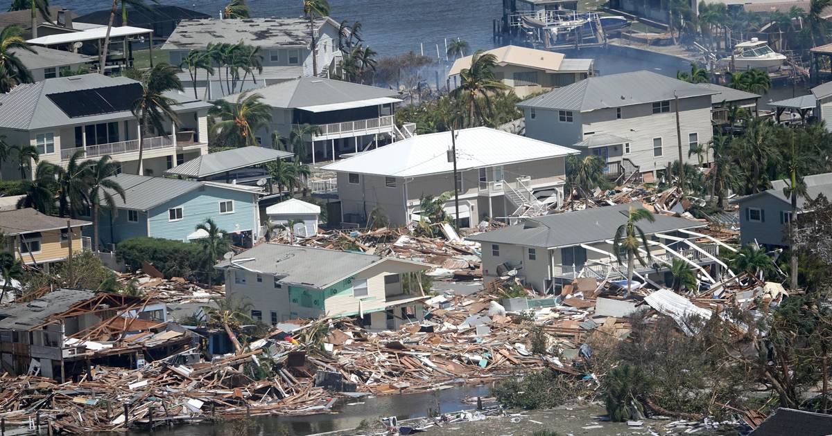 La Floride dévastée par l'ouragan Ian qui se dirige vers le sud-est des ...