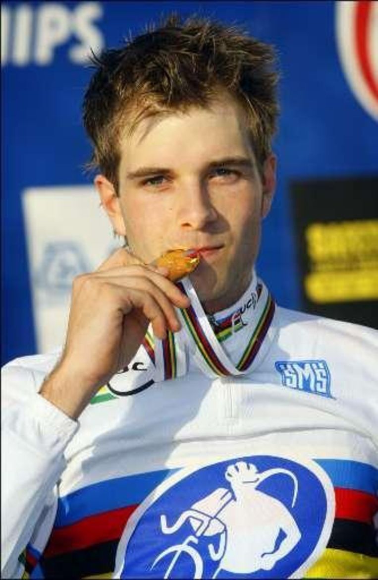 Niels Albert met groot gemak wereldkampioen beloften | De Morgen