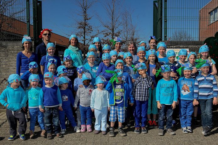 Leerlingen Klim-Op wandelen voor zuiver drinkwater | Grobbendonk | hln.be