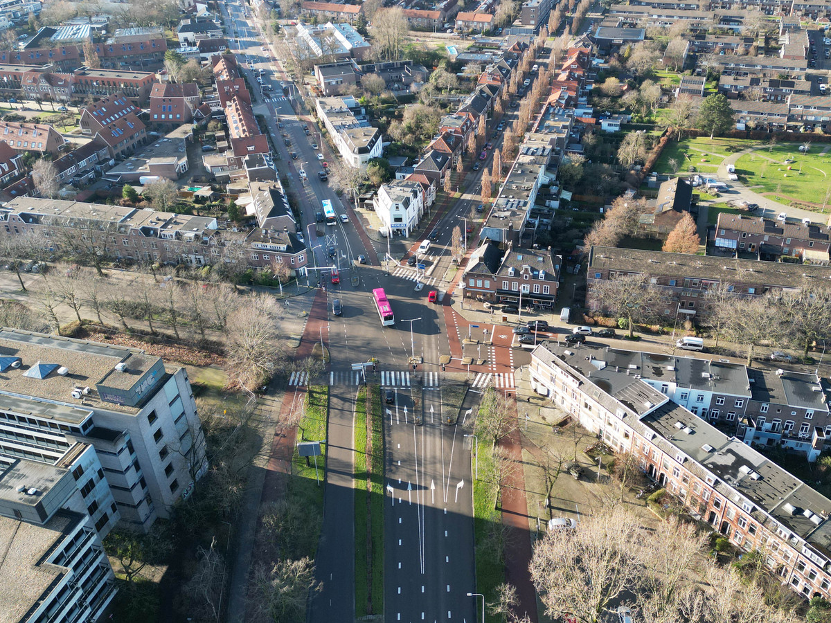 Groot ‘onoverzichtelijk’ kruispunt in Nijmegen-west gaat op de schop: wegen naar Vijfknoop ...