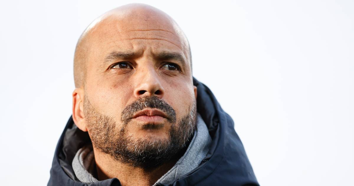 AZ-coach Pascal Jansen maakt voor duel met Ajax diepe buiging voor ...