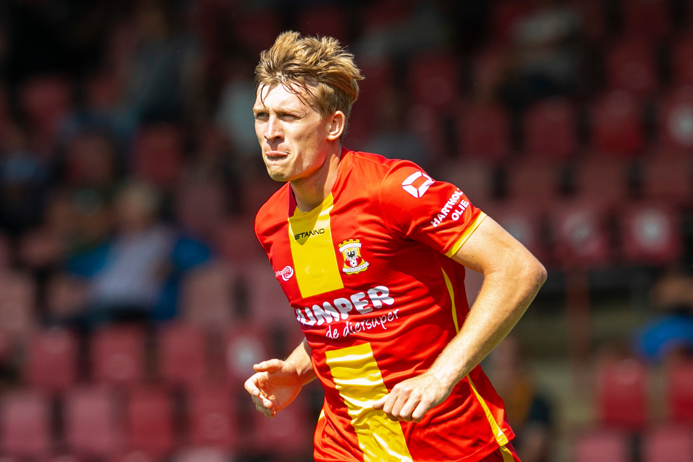 GA Eagles-spits Crowther overwint corona en hartproblemen na tien ...