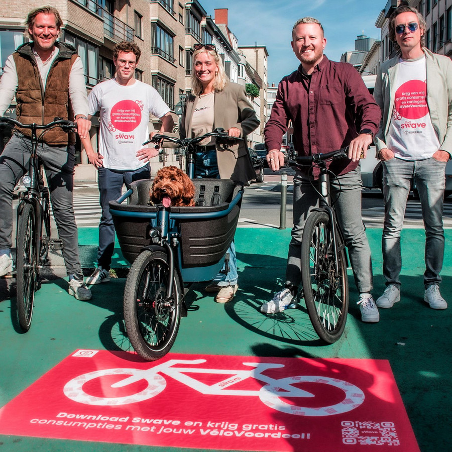 Julie Vermeire en Sunny testen als eerste VéloVoordeel in ons land: wie ...