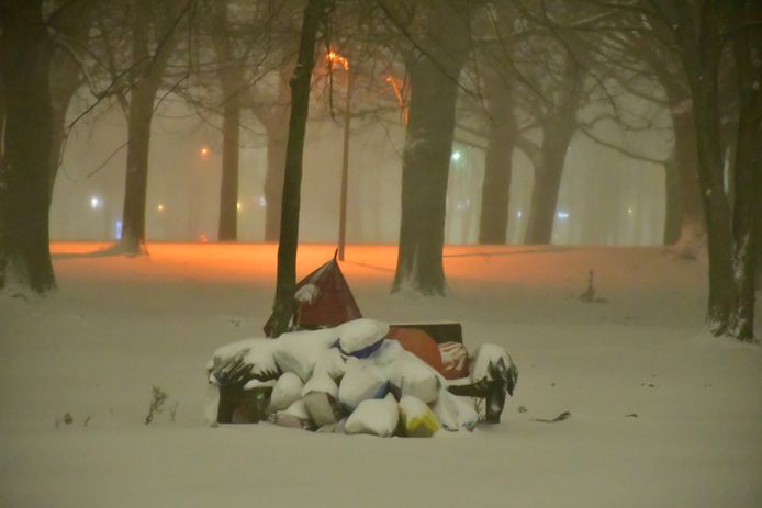 ‘Daklozen die nu nog in levensbedreigende kou buiten zijn, willen niet ...