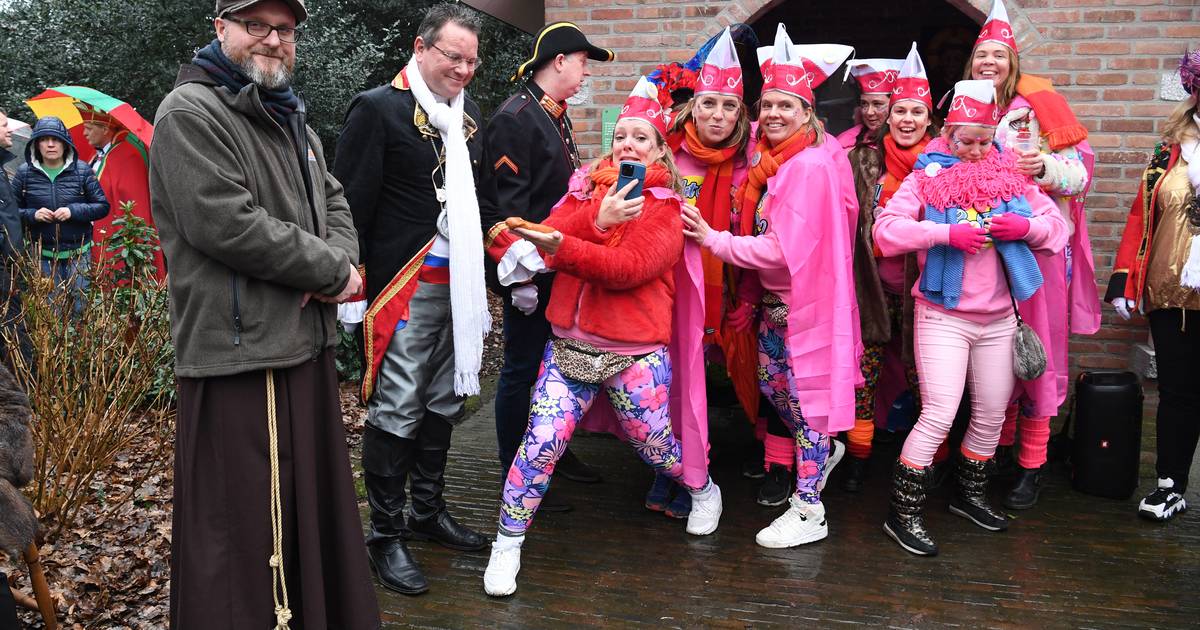 Raad van 11 niet langer exclusief voor mannen: ‘Die staan voor drie ...