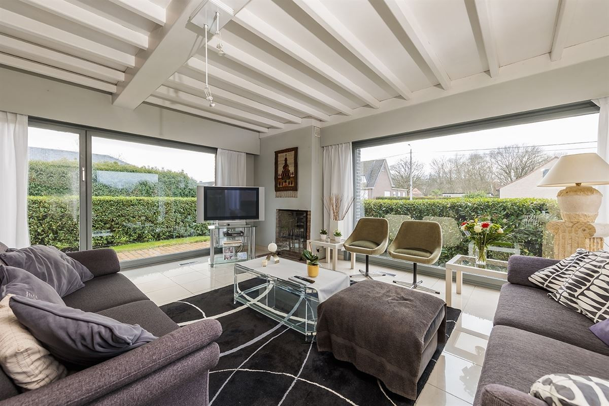 HUIZENJACHT. Putte, of ‘Put’, dat ondanks een goede ligging toch nét ...