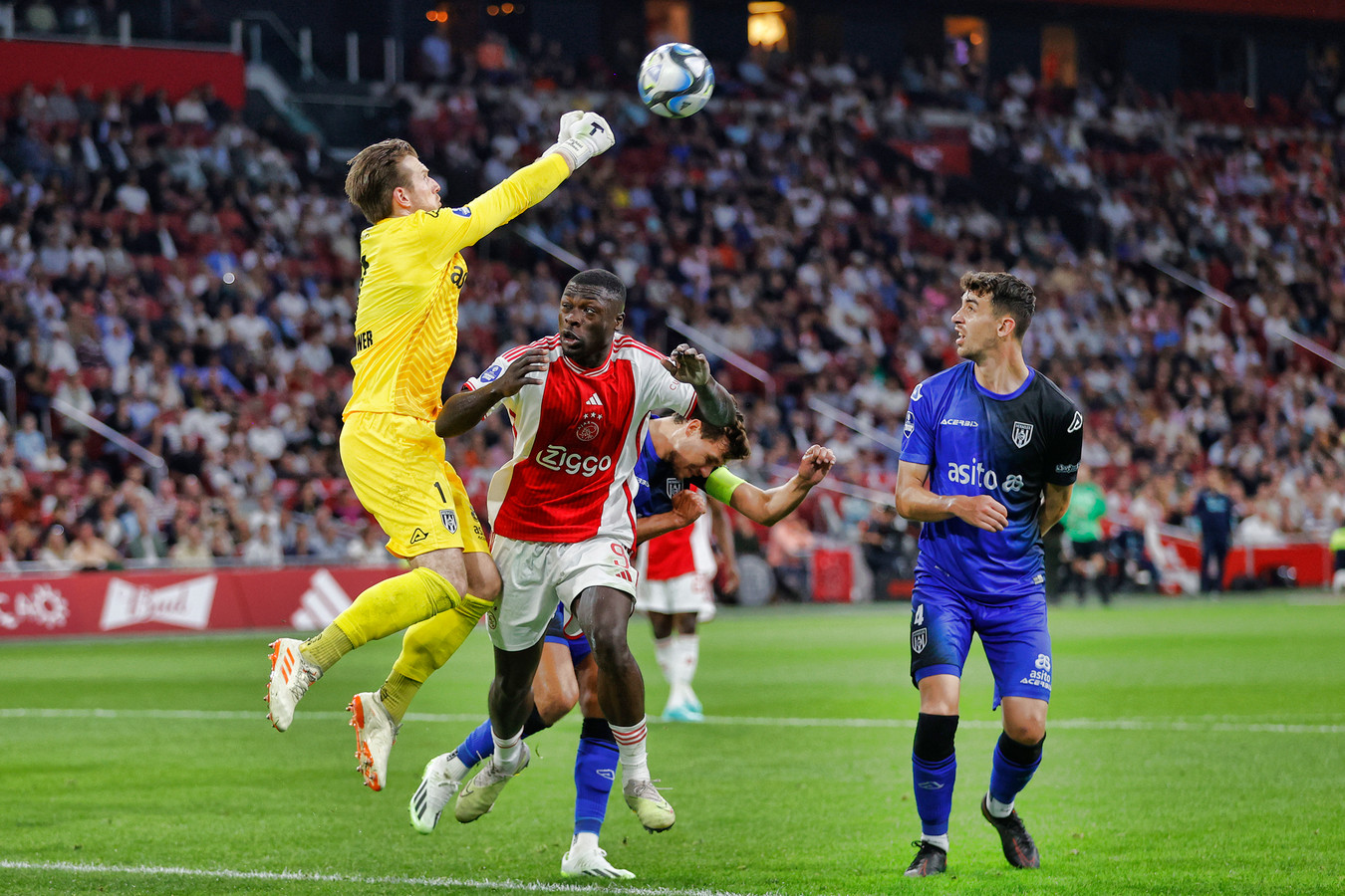 Als doelman de show stelen maar wel 4 doelpunten tegen krijgen: dit was de avond van Heracles ...