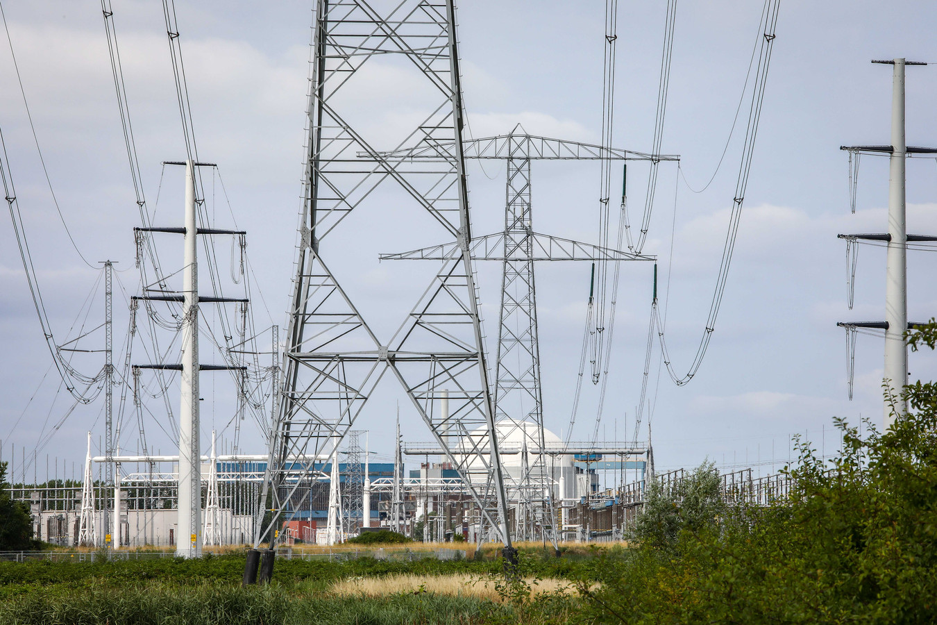 Nog vier plekken in beeld voor hoogspanningsstation, omstreden locatie ...