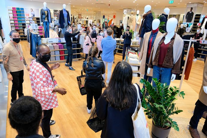 Nieuwe vestiging UNIQLO geopend: “Merk matcht met Brussel” | Brussel ...