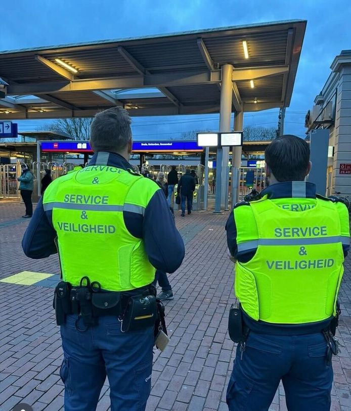 Extra beveiliging aanwezig op station Dordrecht | Dordrecht | bndestem.nl