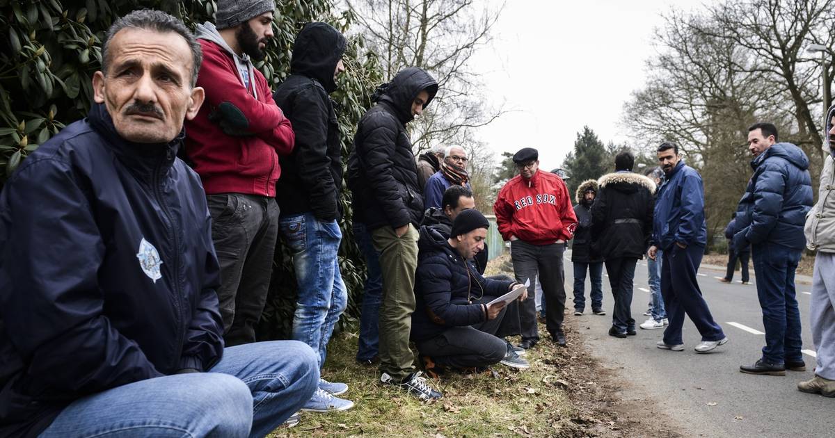 Vluchtelingen Kamp Zeist demonstreren | Utrecht | AD.nl