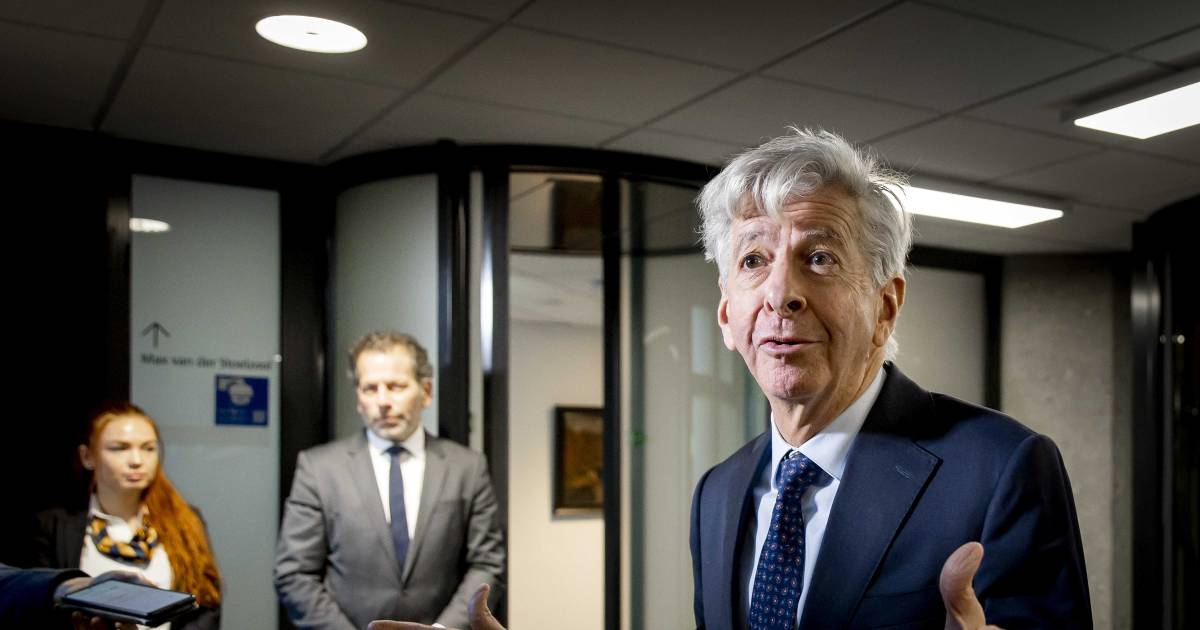 Verkenner Plasterk wil maandag formatie in beweging brengen, spreekt ...