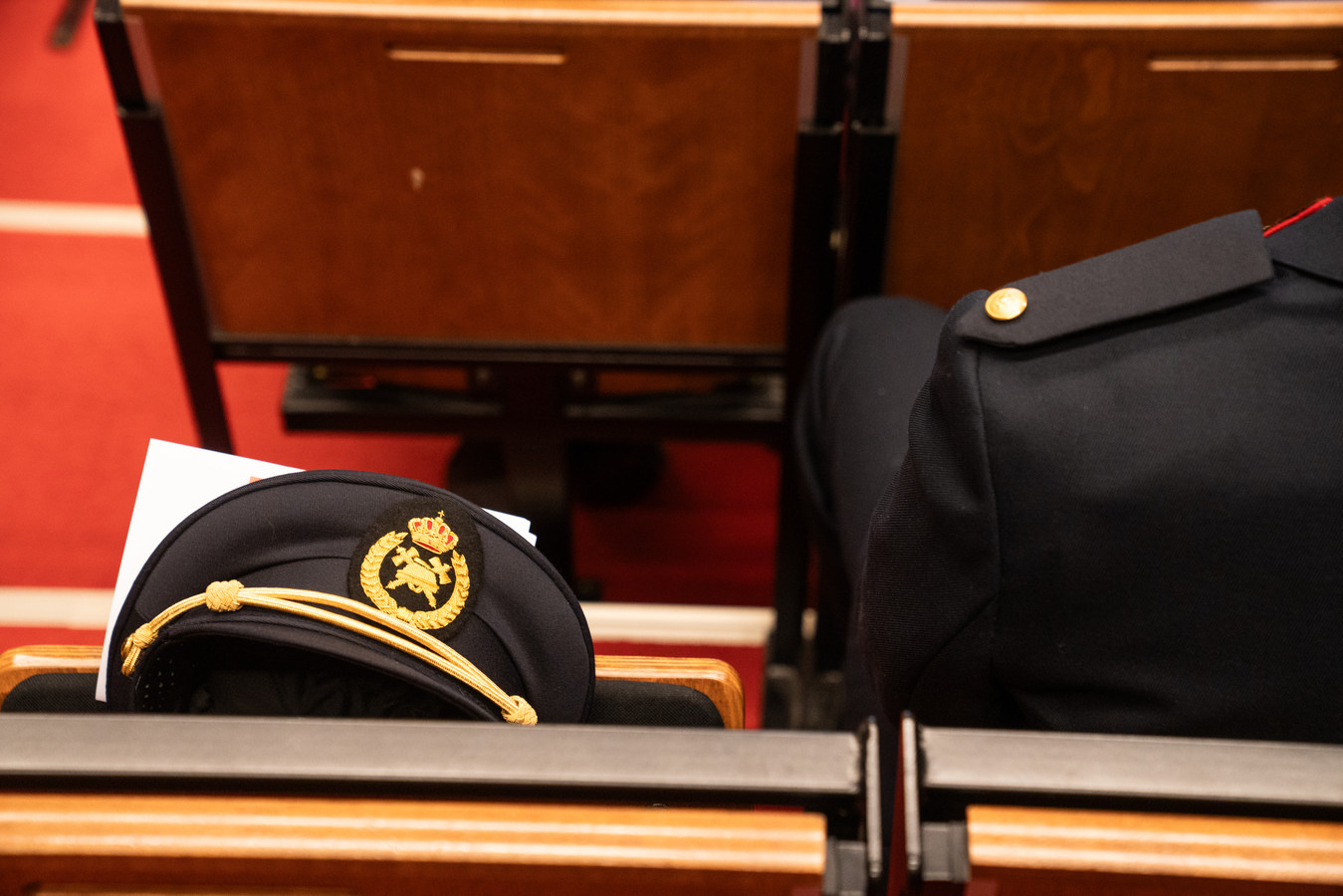 Hoge brandweerofficieren krijgen hoogst mogelijke brevet na intensieve ...