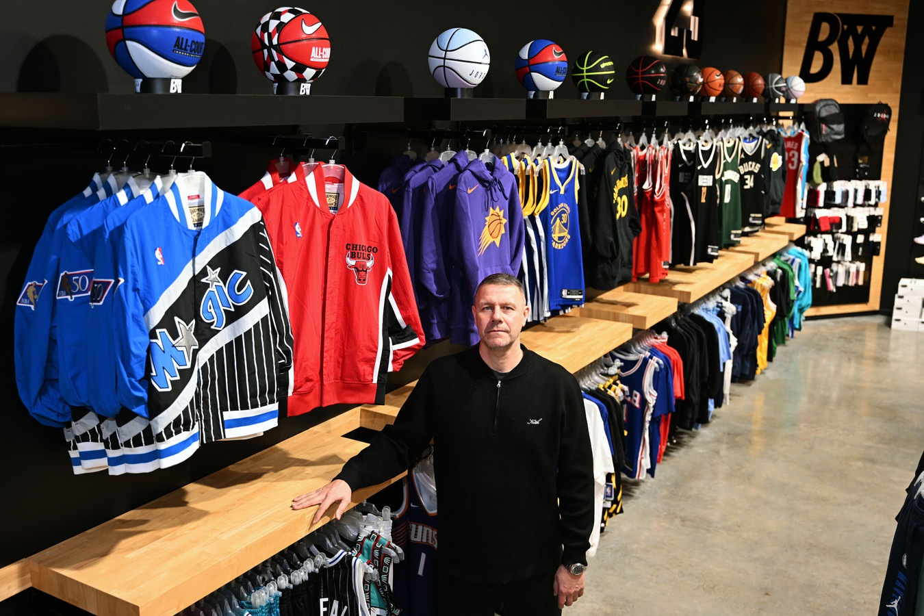 ONDERNEMERS VAN BIJ ONS. Ex-speler Gary Terclavers (48) verovert wereld ...