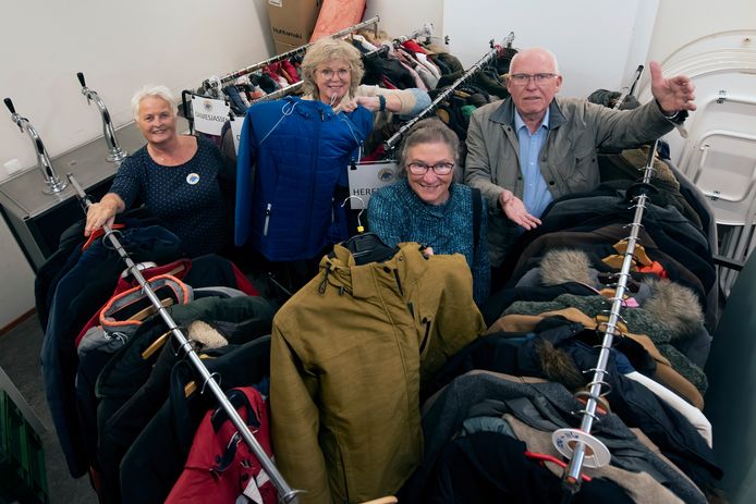 Heb je een kleine beurs? Zo krijg je een warme winterjas in Olst-Wijhe ...